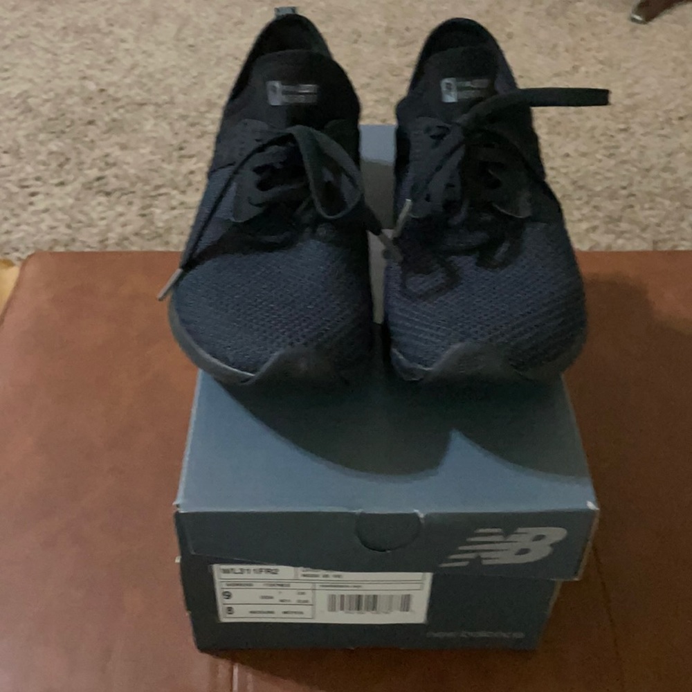 New Balance Black Light Weight Shoes - Gem